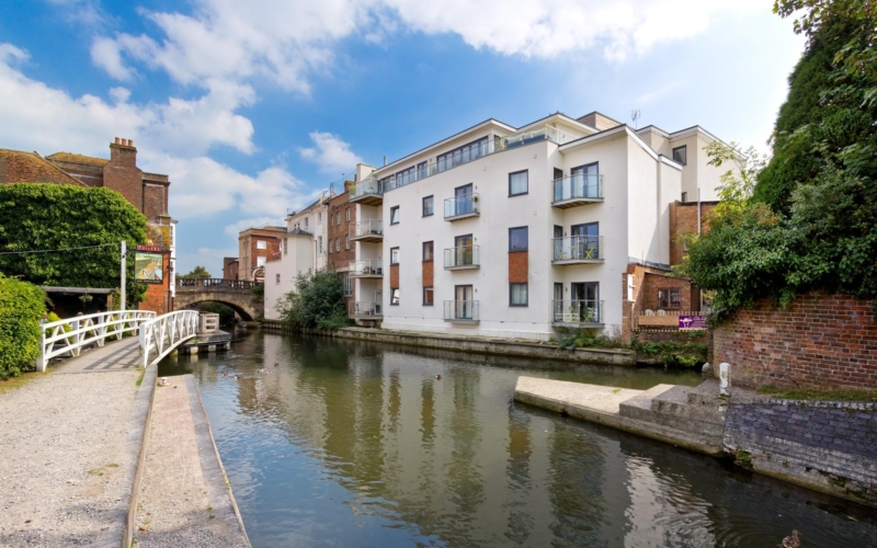 Contemporary Twist in a Traditional Setting - Projects - Oxford Architects